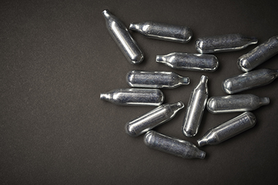 Usage détourné du protoxyde d’azote : une pratique à risques | Agence ...
